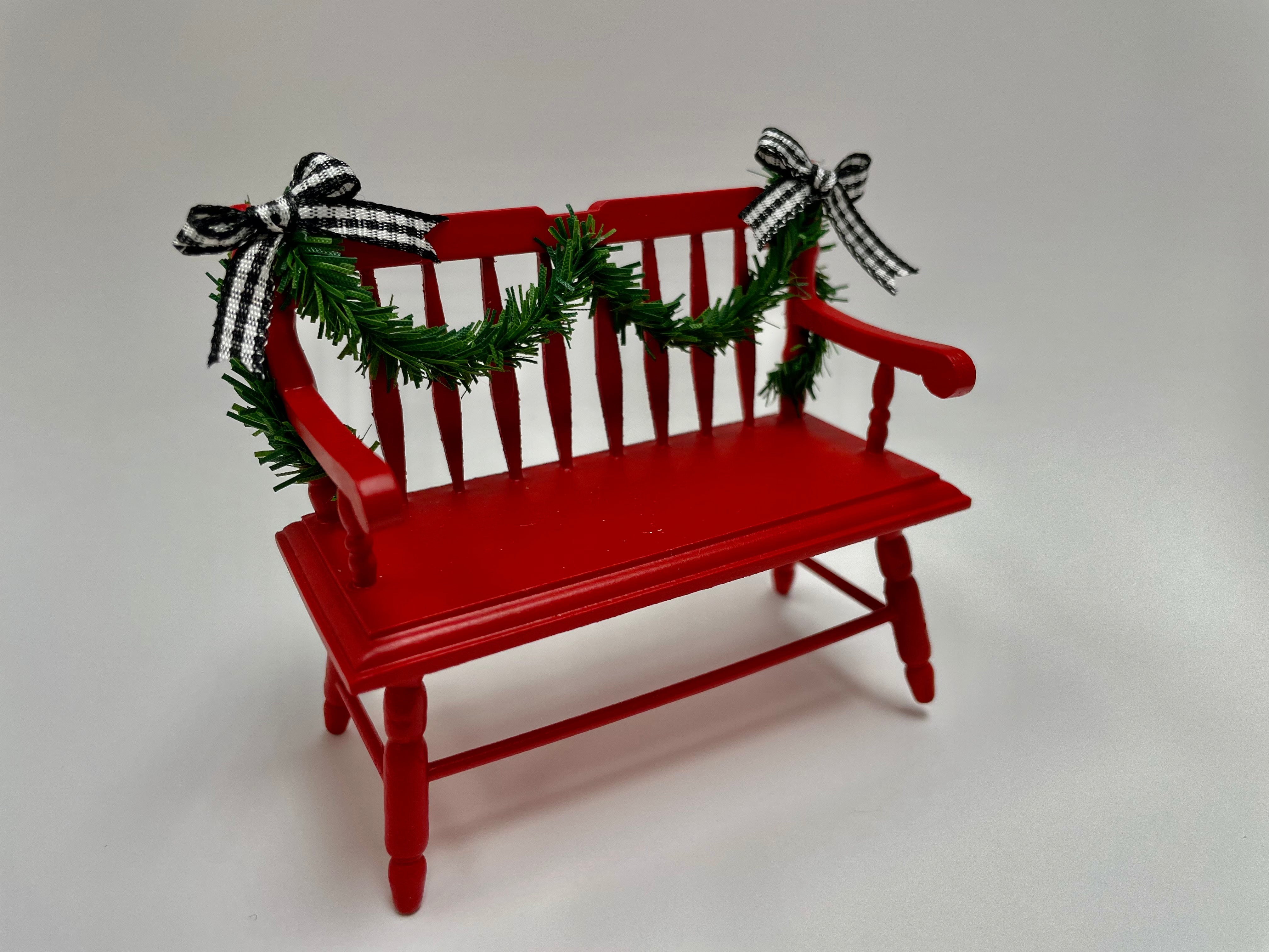 Christmas Bench – Dollhouse Junction